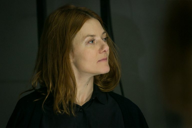 Vyriausybės vadovas sveikina aktorę Rasą Samuolytę jubiliejaus proga ...